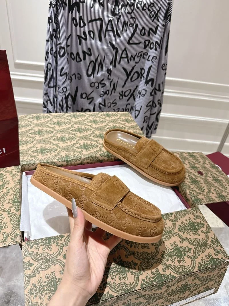 Top match Gucci Slippers