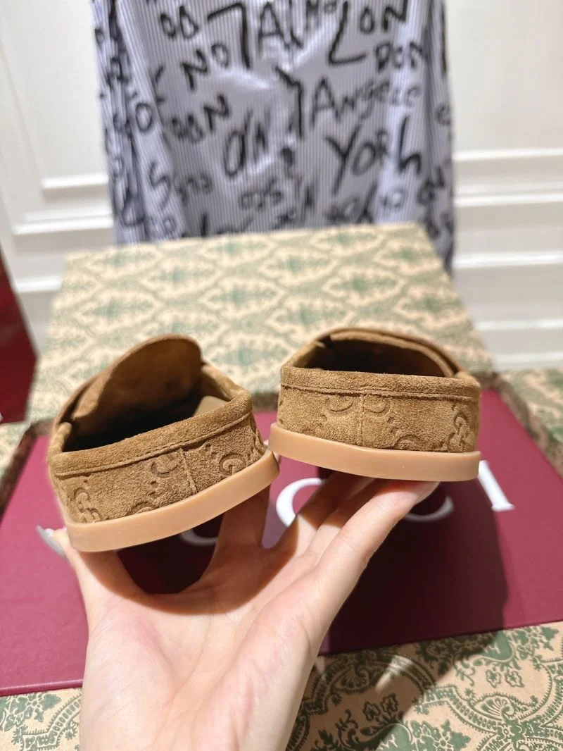 Top match Gucci Slippers