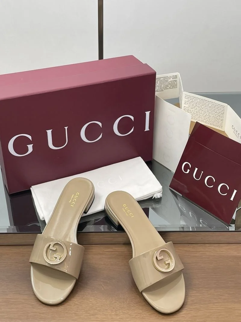 Brand-authenticated Gucci Slippers