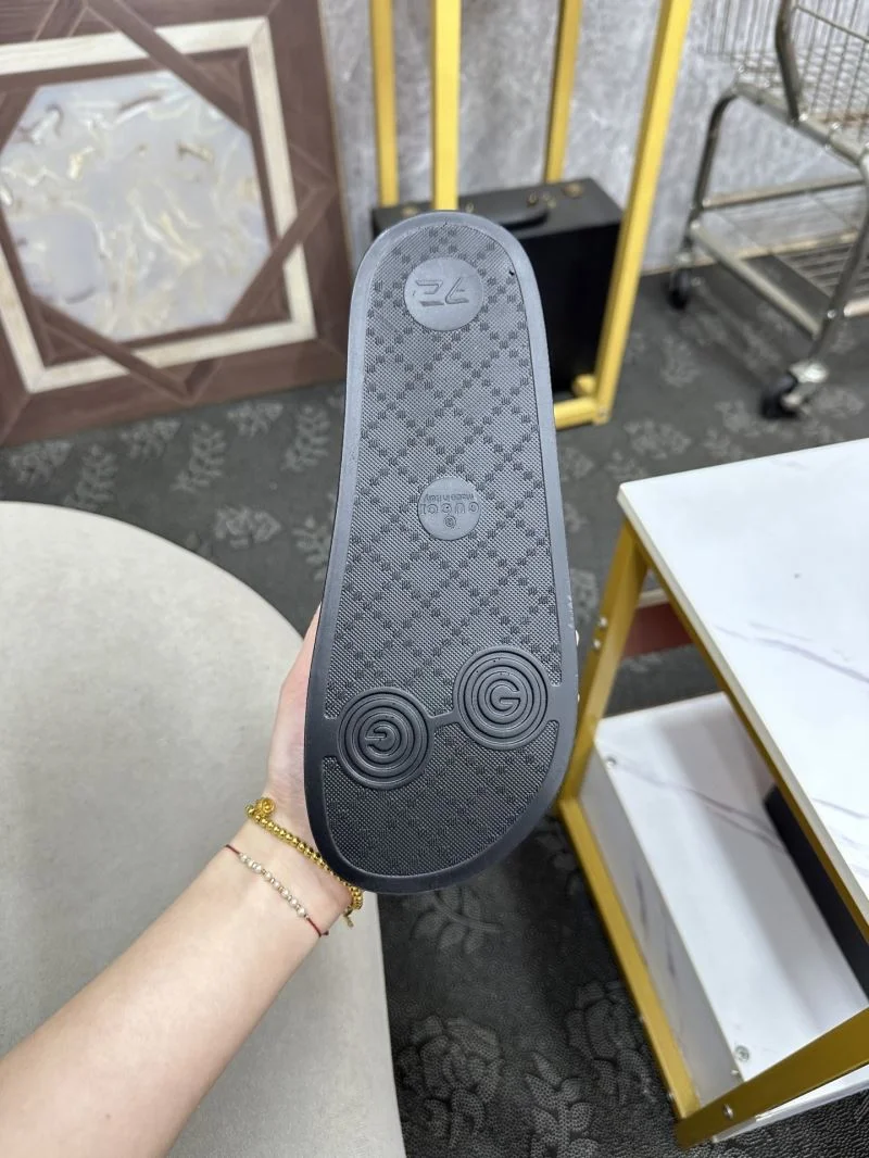 Bargain Gucci Slippers