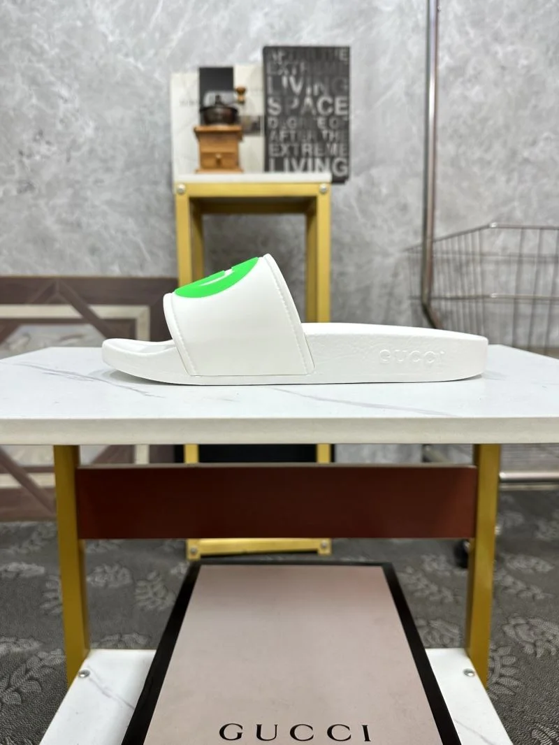 Brand-authenticated Gucci Slippers