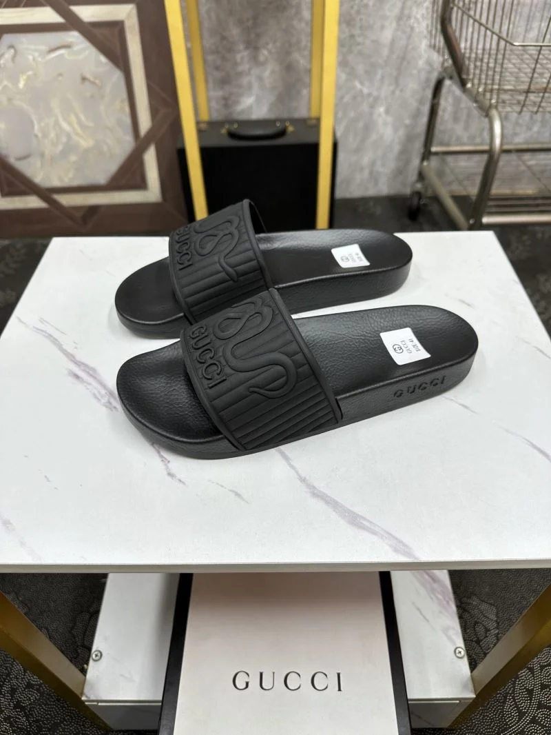 Brand-authenticated Gucci Slippers