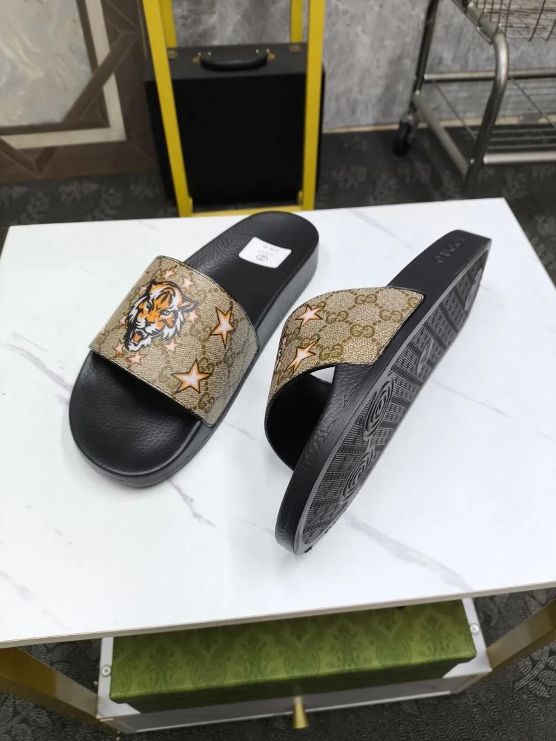 Top match Gucci Slippers