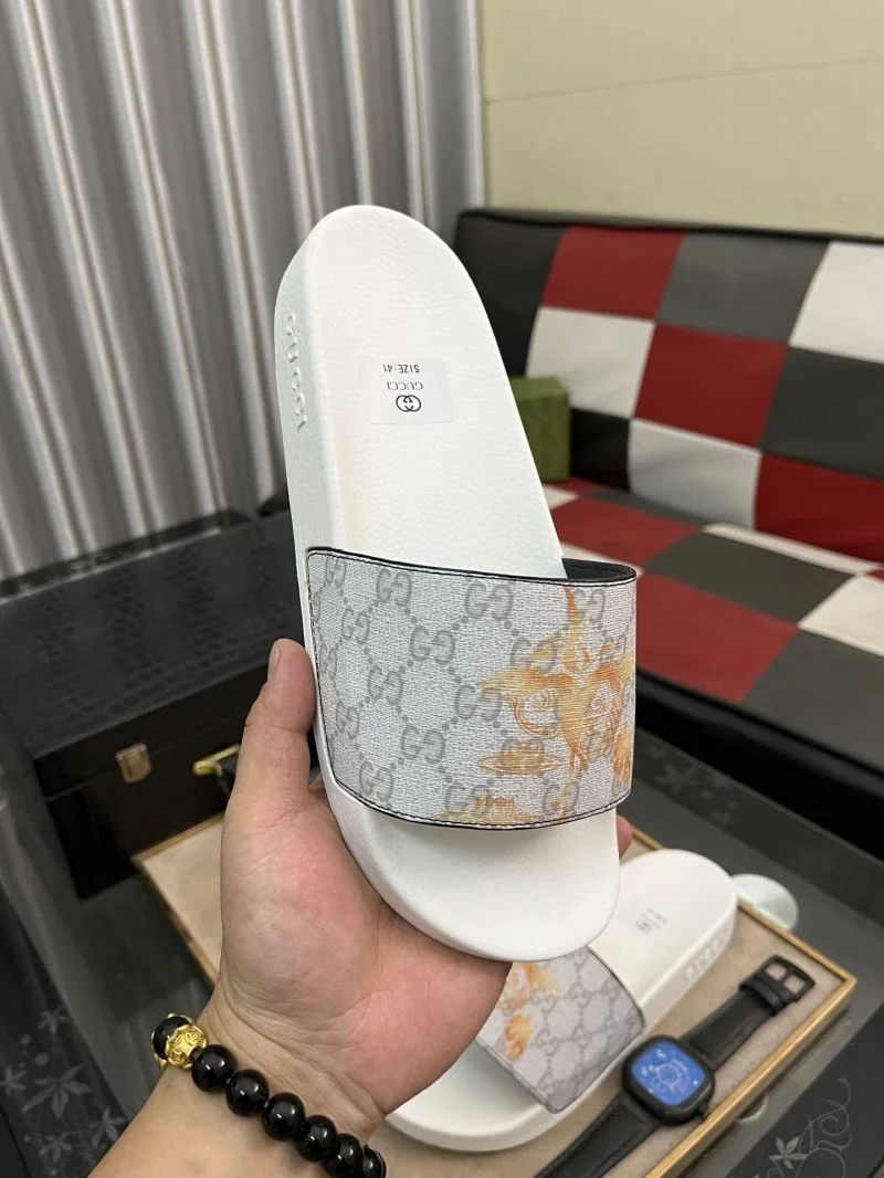 Accurate model Gucci Slippers