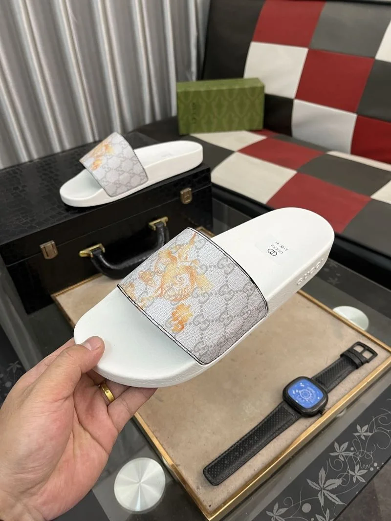 Accurate model Gucci Slippers