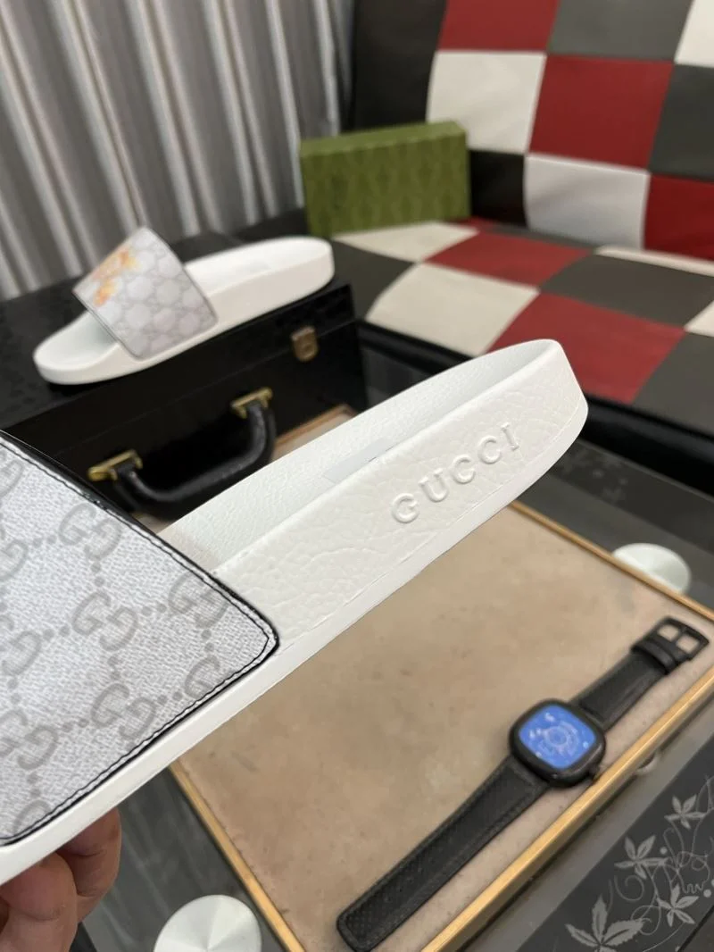 Accurate model Gucci Slippers
