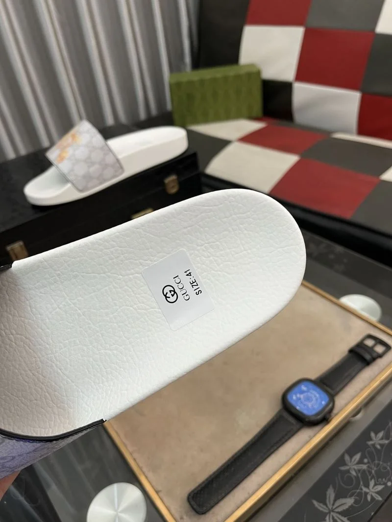 Accurate model Gucci Slippers