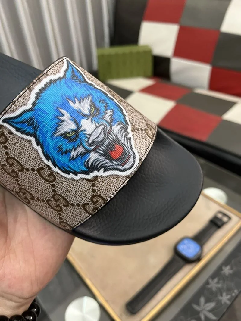Accurate model Gucci Slippers