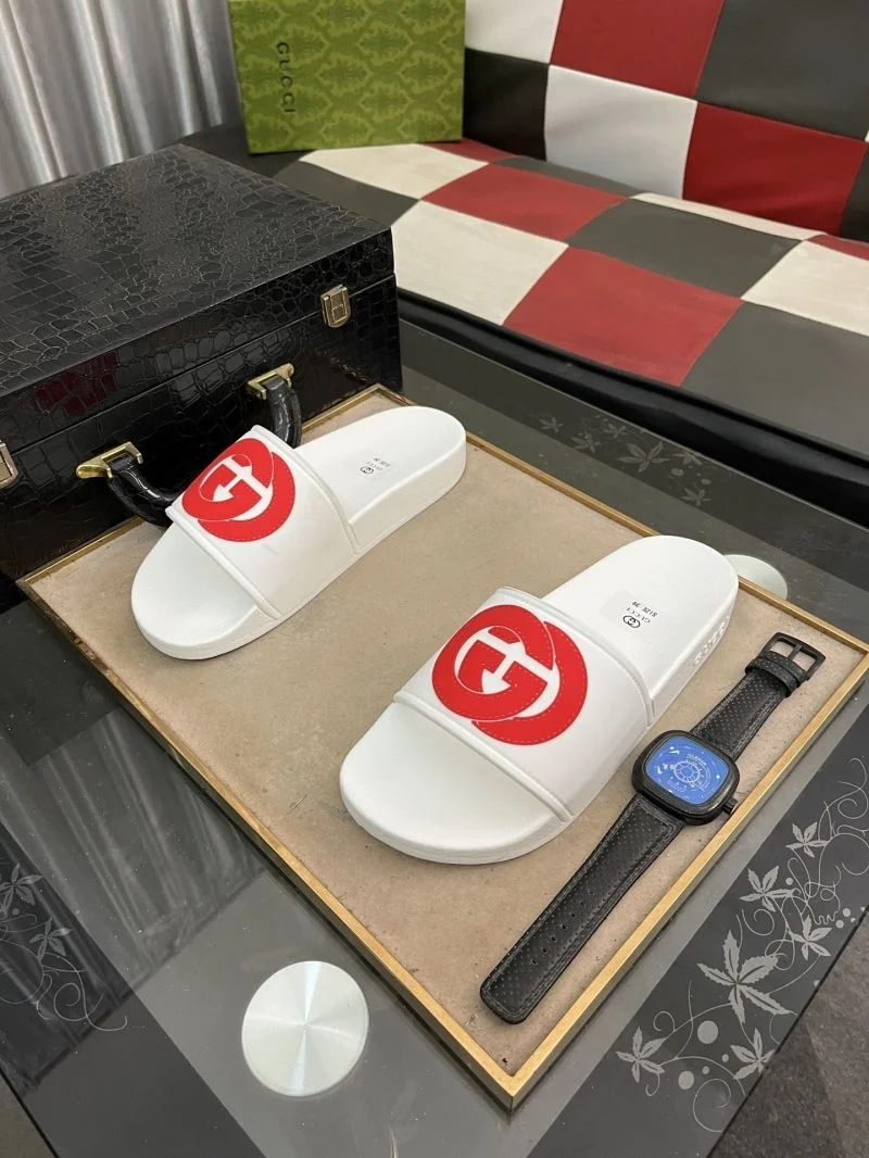 Brand-authenticated Gucci Slippers