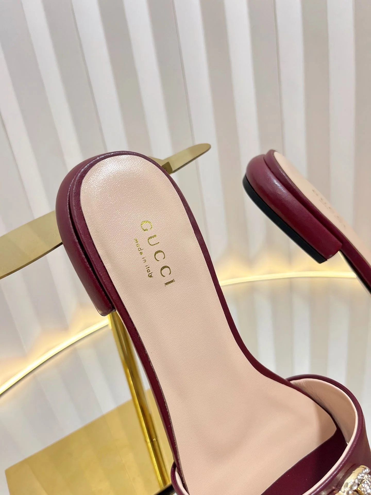 Bargain Gucci Slippers