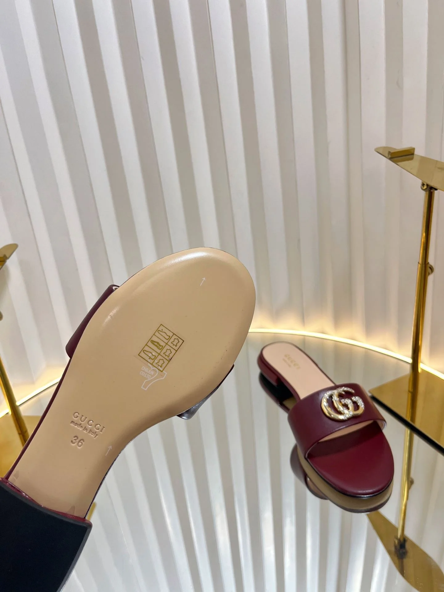 Bargain Gucci Slippers