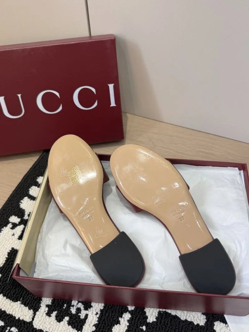 Top match Gucci Slippers