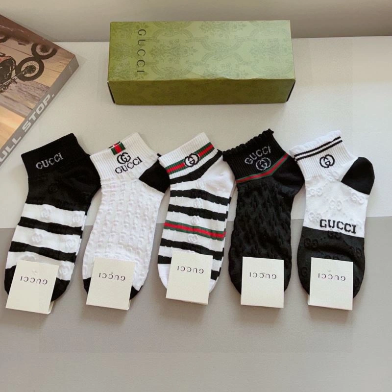 Value-priced Gucci Socks