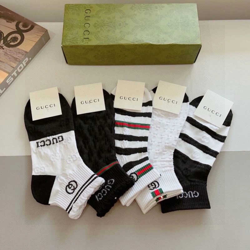Value-priced Gucci Socks