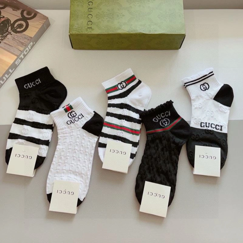 Value-priced Gucci Socks