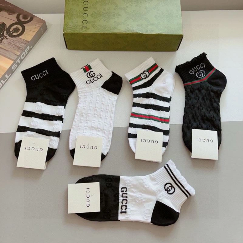 Value-priced Gucci Socks
