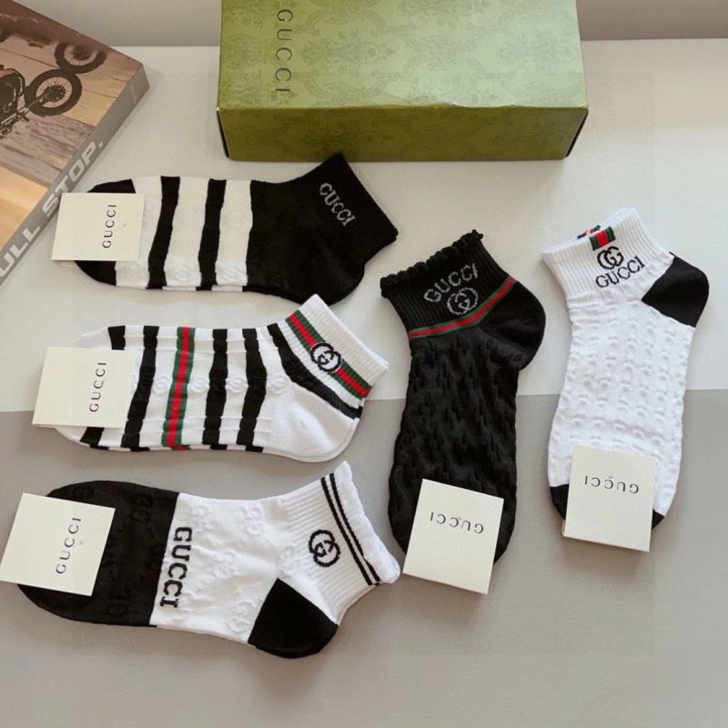 Value-priced Gucci Socks