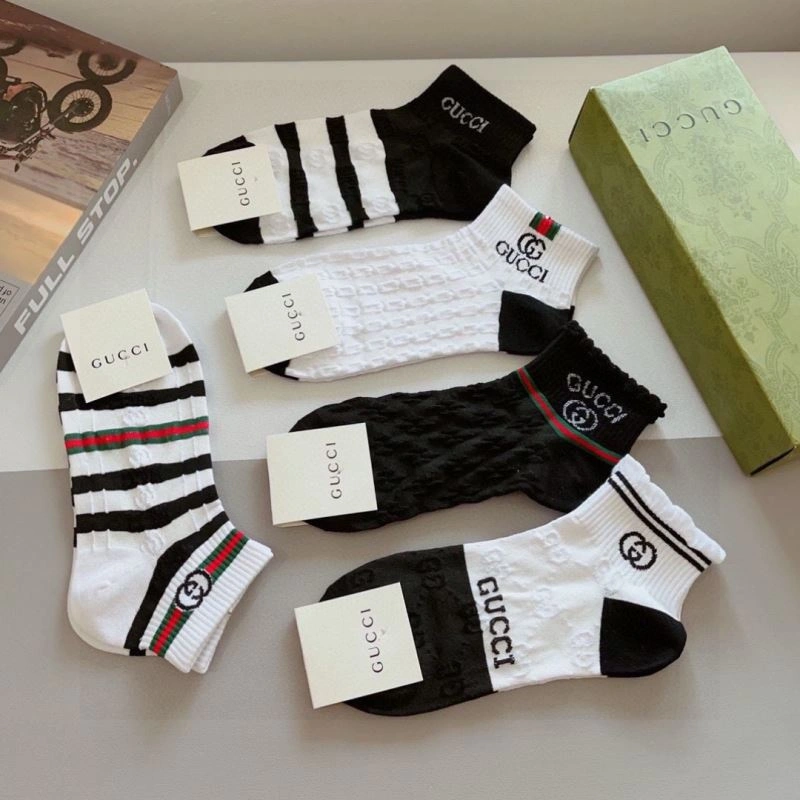 Value-priced Gucci Socks