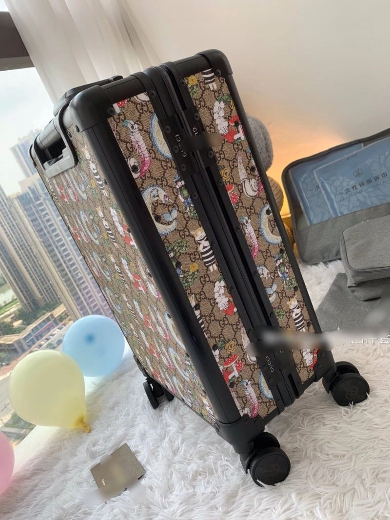 Top match Gucci Suitcase