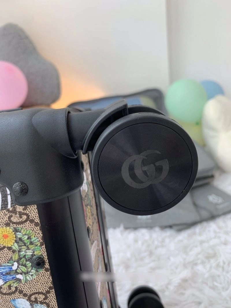 Top match Gucci Suitcase