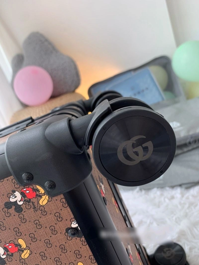 Low-cost Gucci Suitcase
