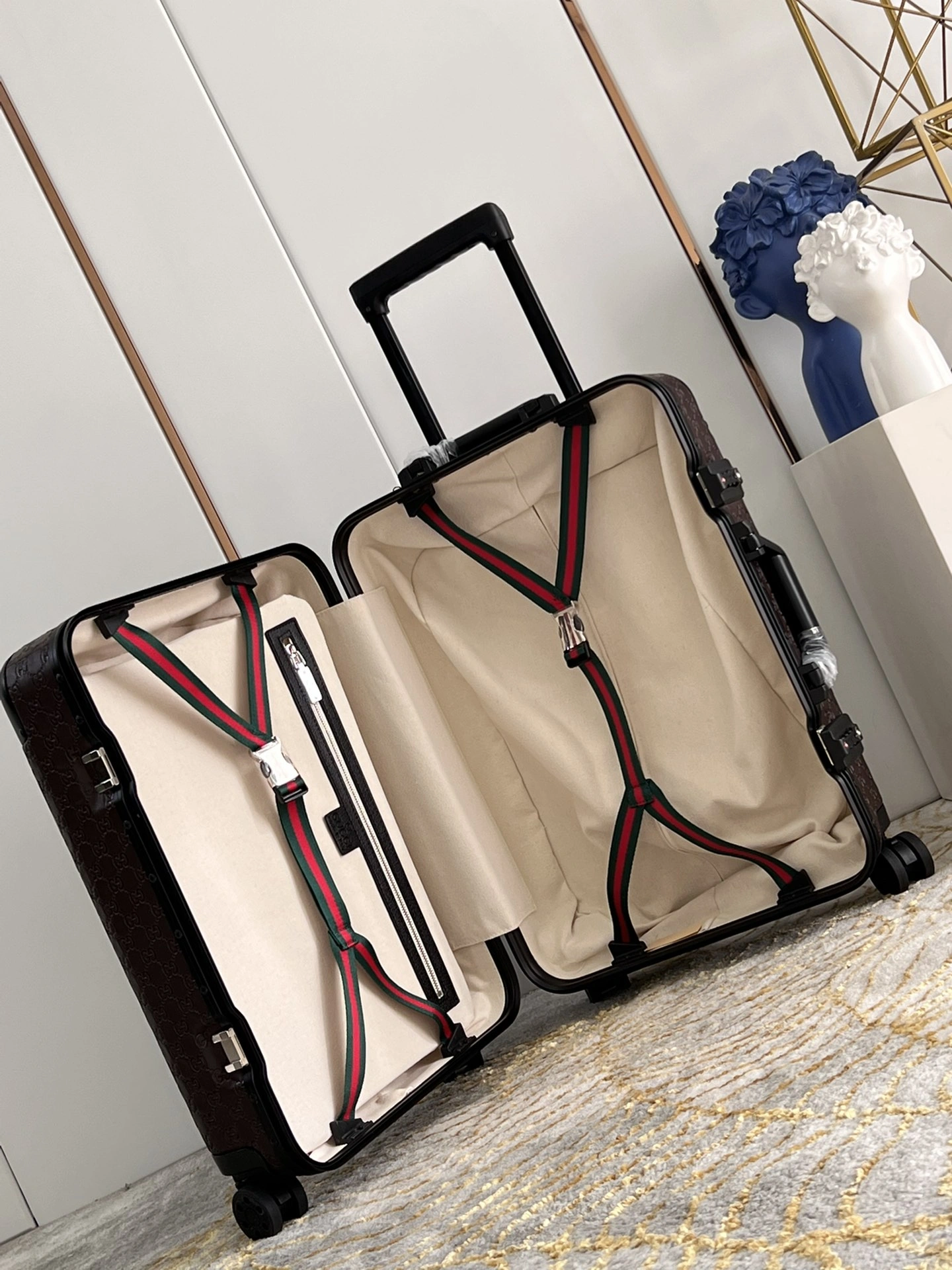 Mirror quality Gucci Suitcase