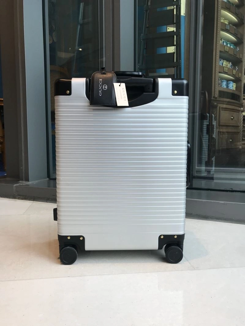 Low-cost Gucci Suitcase