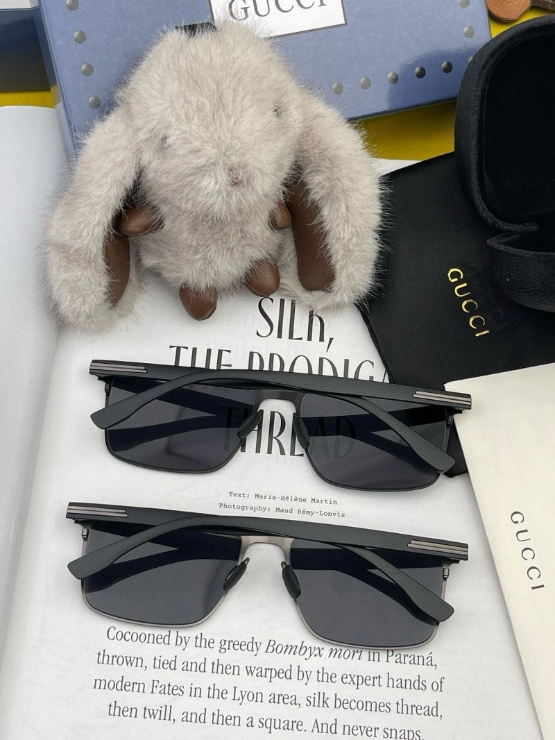 Exact replica Gucci Sunglasses
