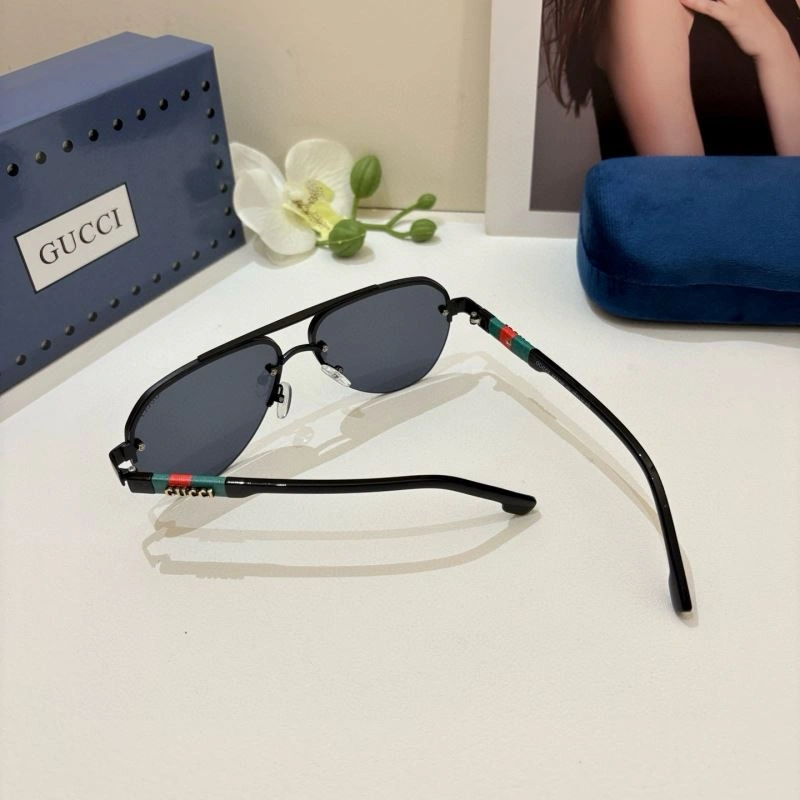 Top match Gucci Sunglasses