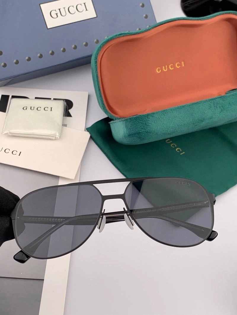 Top mirror Gucci Sunglasses