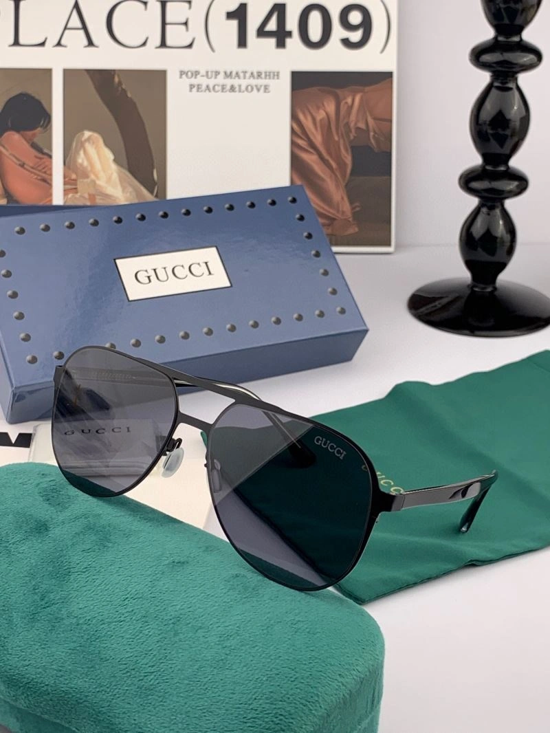 Top mirror Gucci Sunglasses