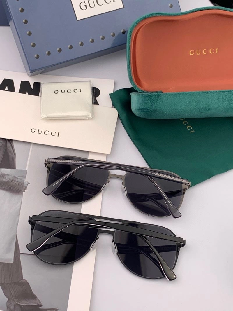 Top mirror Gucci Sunglasses