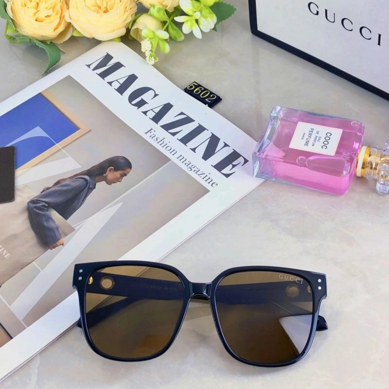 Accurate model Gucci Sunglasses