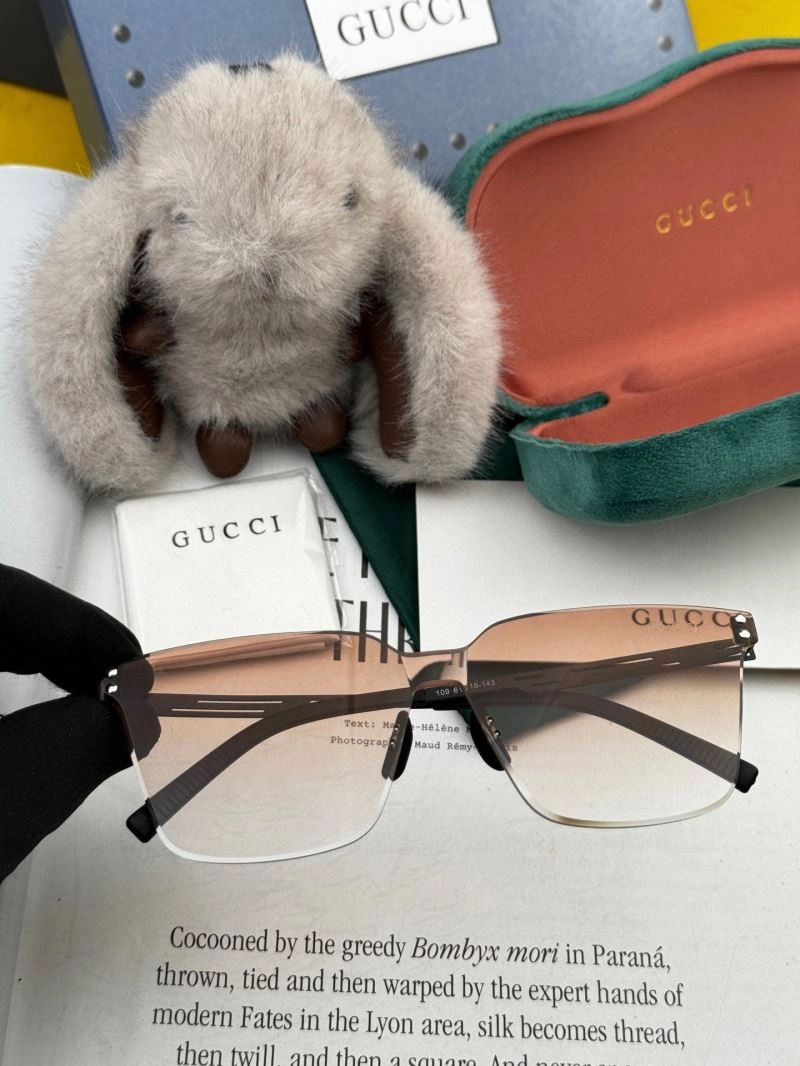 Brand-authenticated Gucci Sunglasses