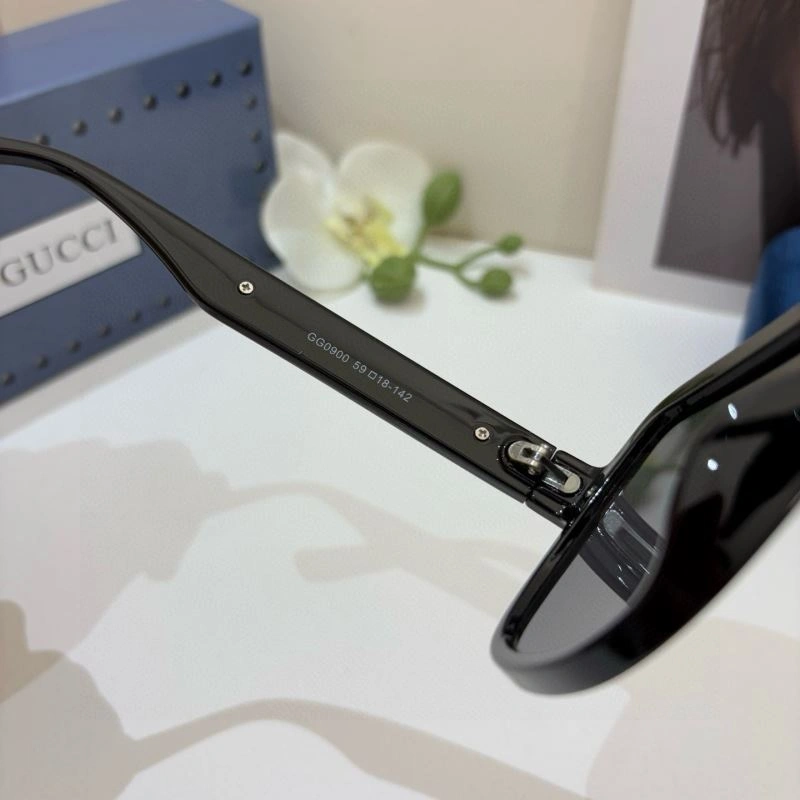 Value-priced Gucci Sunglasses