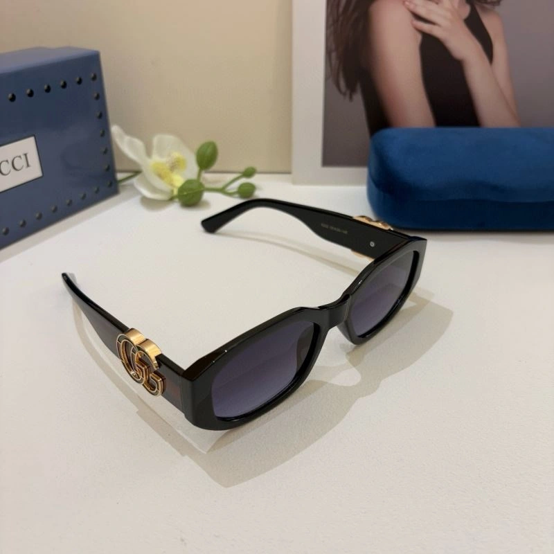 Top match Gucci Sunglasses