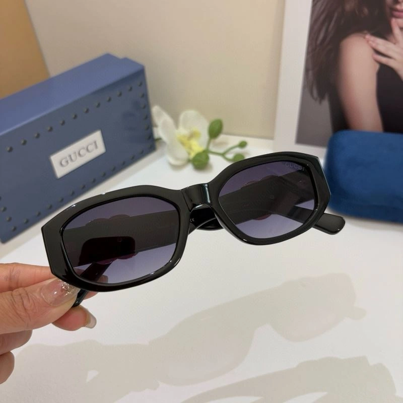 Top match Gucci Sunglasses