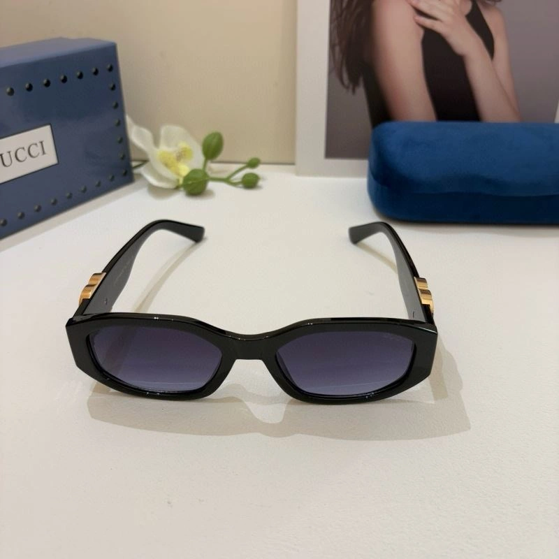 Top match Gucci Sunglasses