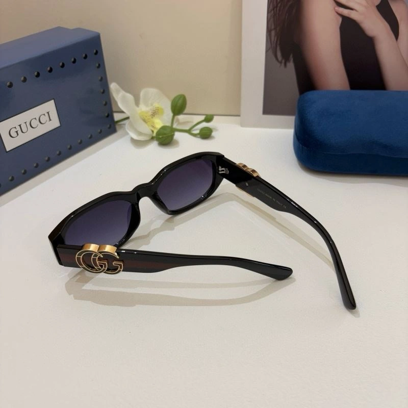 Top match Gucci Sunglasses