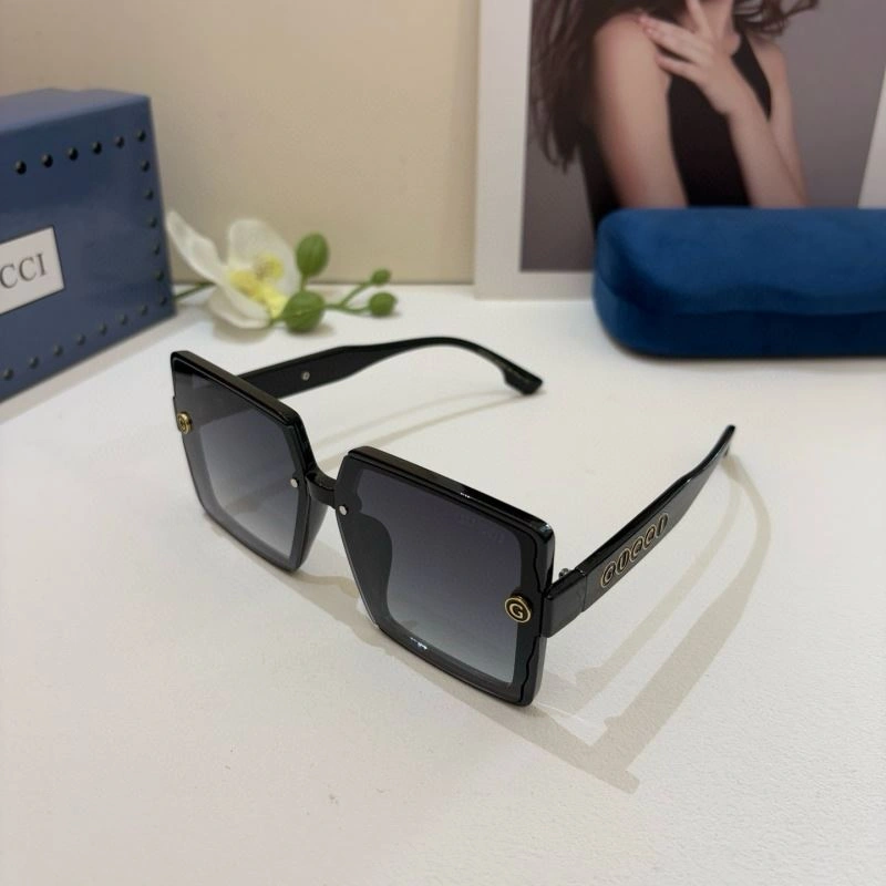 Top match Gucci Sunglasses