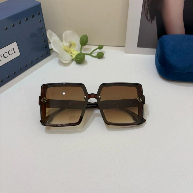 Exact replica Gucci Sunglasses