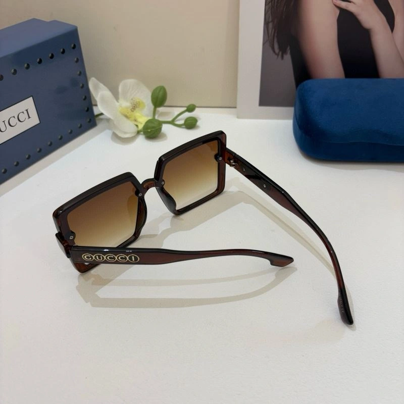 Exact replica Gucci Sunglasses