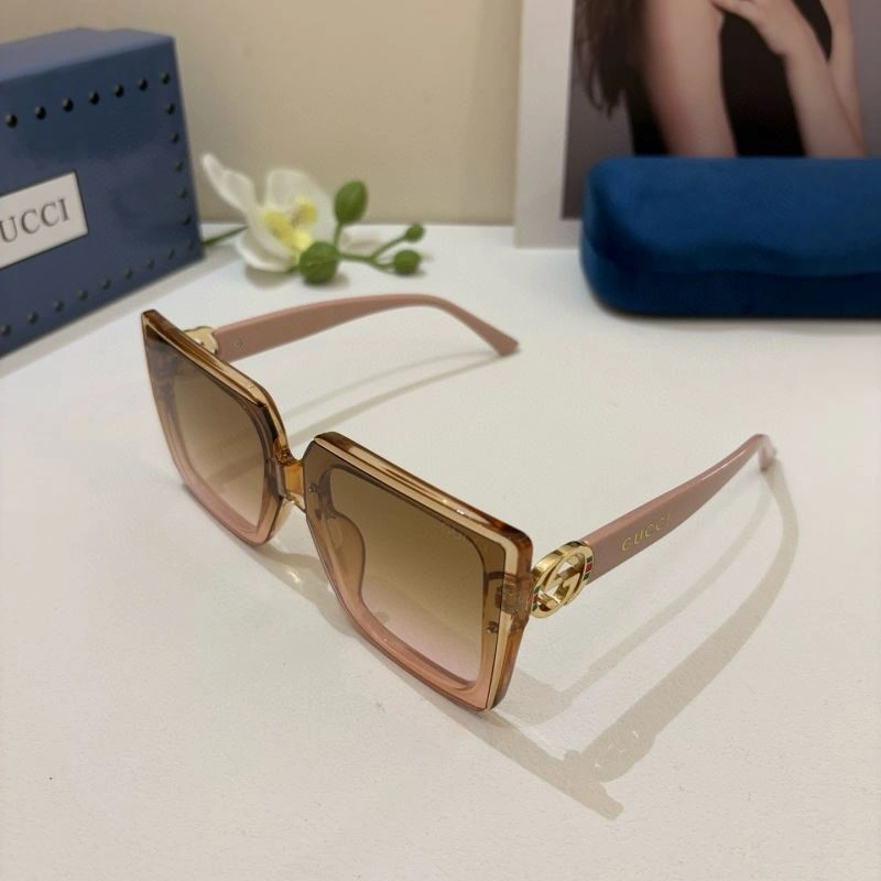 Top mirror Gucci Sunglasses