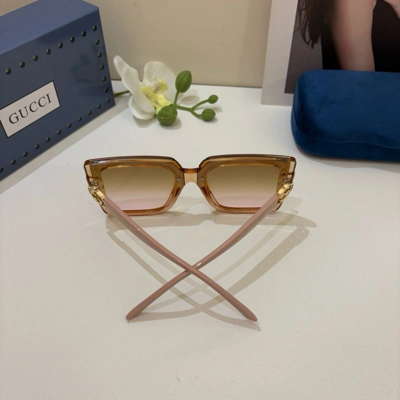Top mirror Gucci Sunglasses
