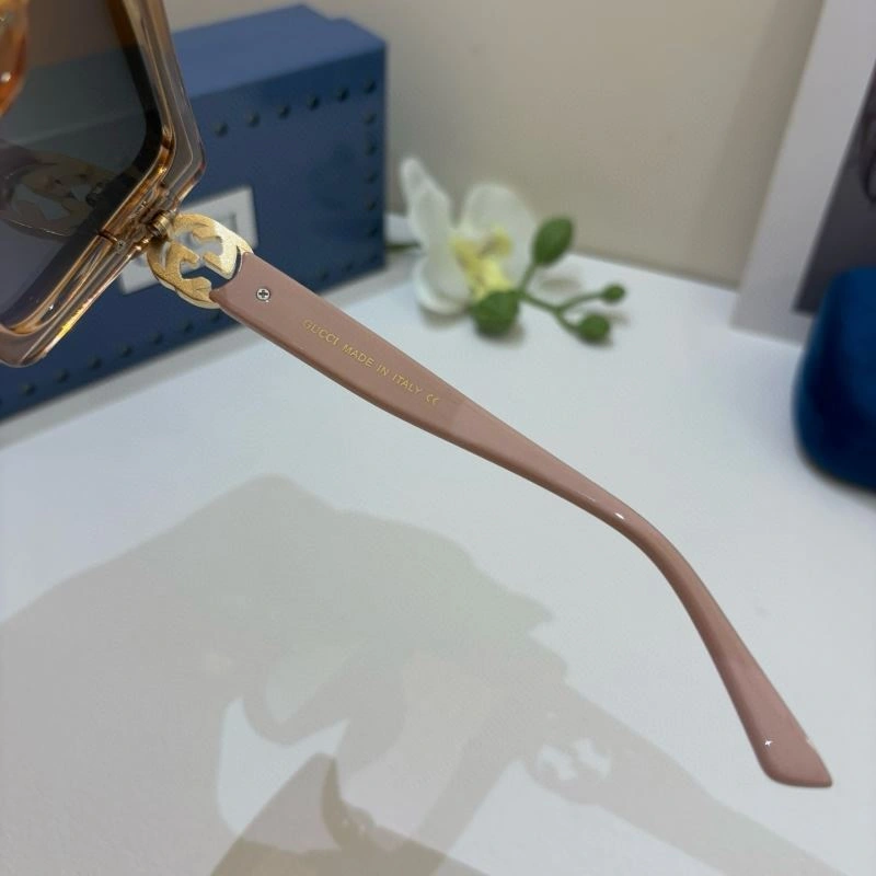 Top mirror Gucci Sunglasses