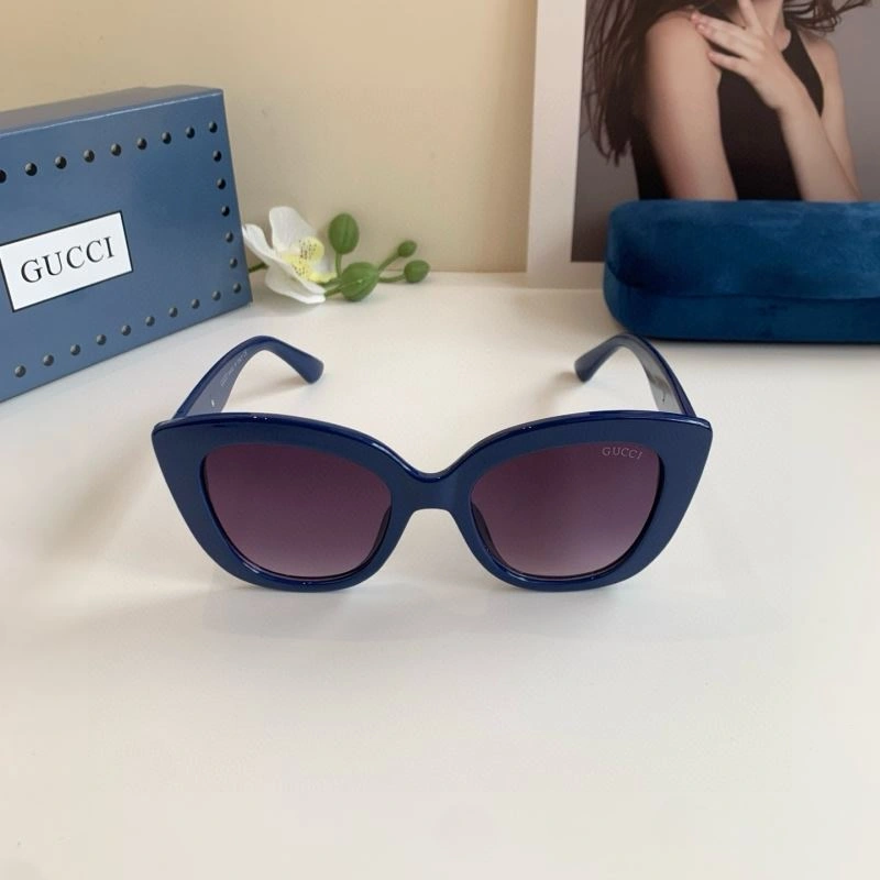 Brand-authenticated Gucci Sunglasses