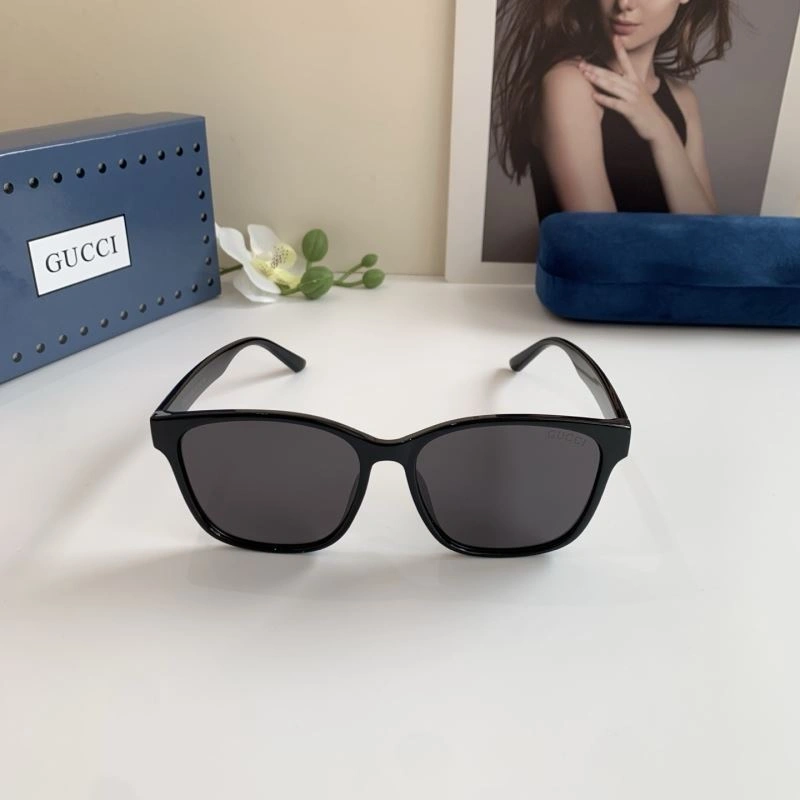 Top mirror Gucci Sunglasses