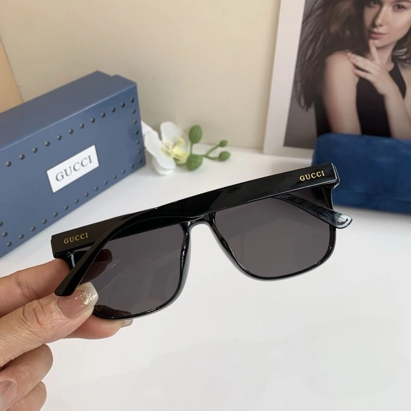 Top mirror Gucci Sunglasses