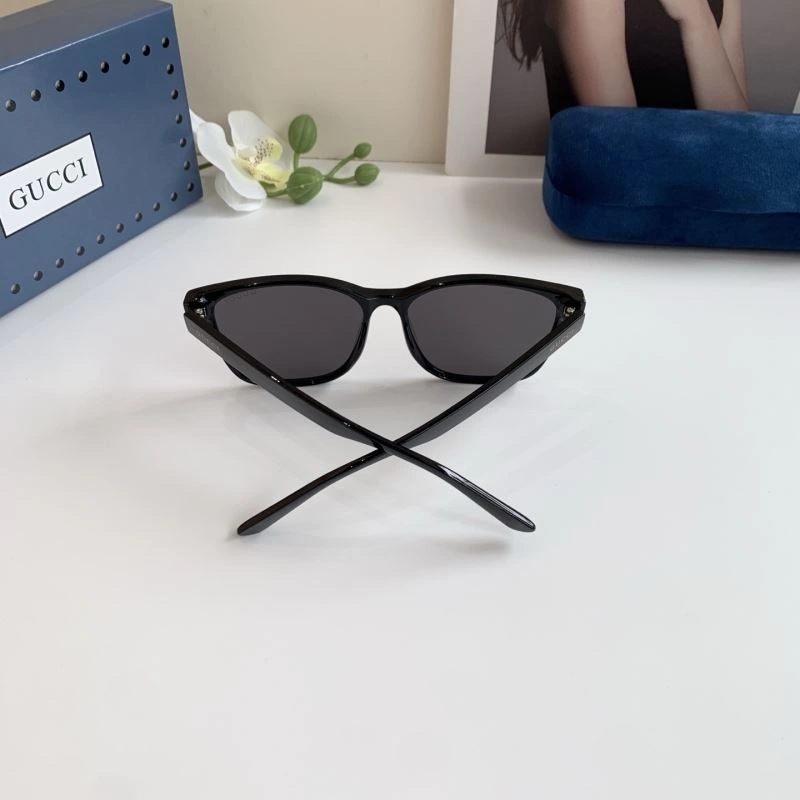 Top mirror Gucci Sunglasses