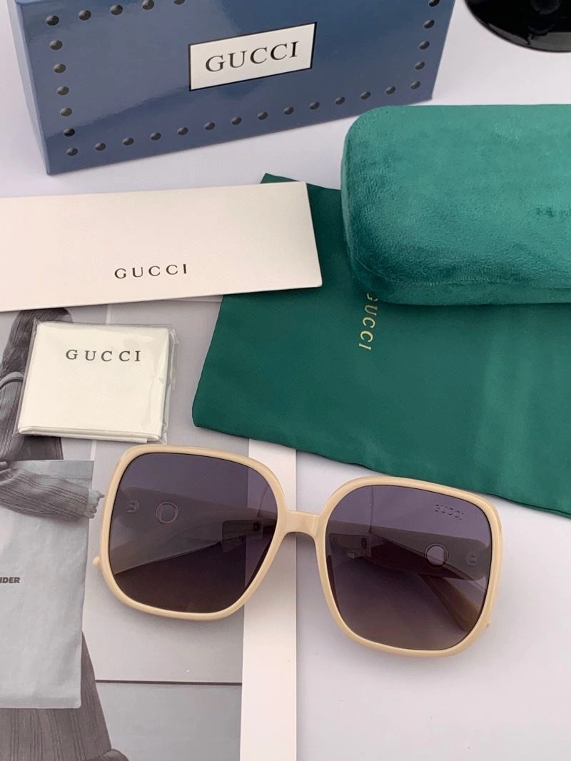 Brand-authenticated Gucci Sunglasses